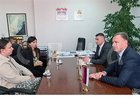 Srna ЈУГОВИЋ И ШКИПИНА СА РУКОВОДСТВИМА ПРИВАТНИХ ВРТИЋА ОД НОВЕМБРА ВЕЋА СУБВЕНЦИЈА 80 КМ