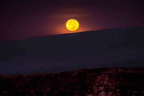 This Months Full Beaver Moon Is Last Supermoon Of 2024 Big Island Now