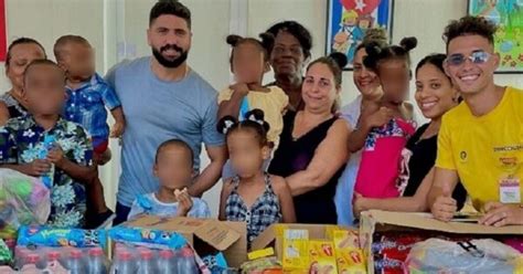 Actor Alejandro Cuervo entrega ayuda a hogar de niños sin amparo filial