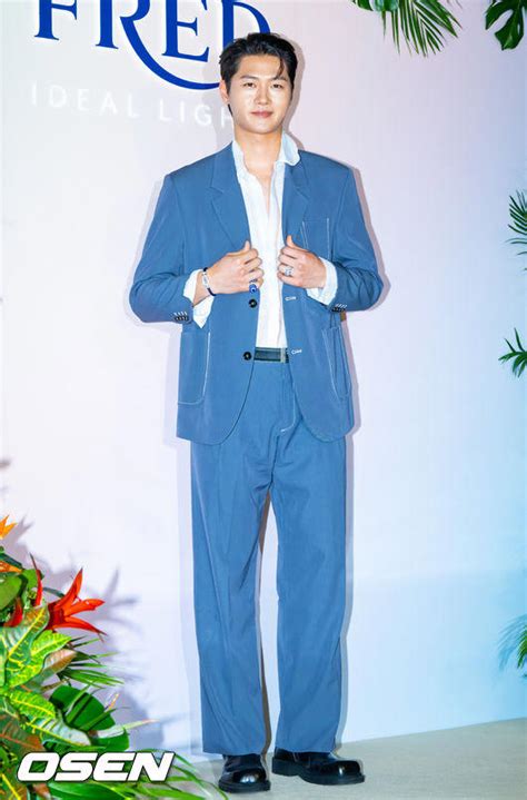 오상욱어색한 포즈