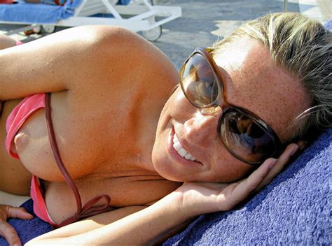 Accidental Bikini Nudity Porn Pictures Xxx Photos Sex Images