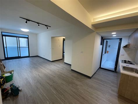 【東區】秀泰影城｜電梯三房🔥598萬 小戴帶你看好屋 台中房屋、台中中古屋、台中房屋買賣、台中房產