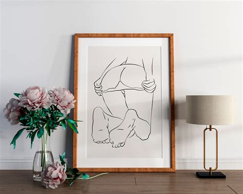 Woman Butt Underessing Line Art Bathroom Decor Big Butt Woman Nude