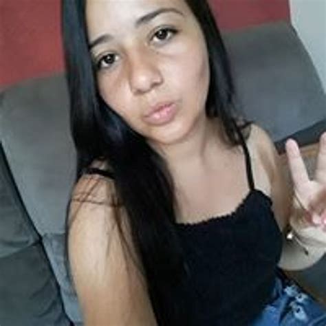 Stream Karen Mayara Music Listen To Songs Albums Playlists For Free