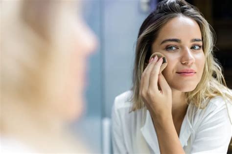 8 Toxic Ingredients To Avoid In Your Skincare And Hair Products