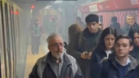 Susto En La Línea B De Subtes Por Una Nube De Humo Que Provocó Demoras