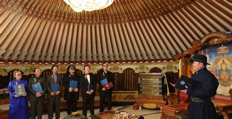 Харанга хамтлаг Төрийн соёрхолт боллоо Healthy Mongolia