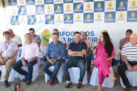 Sandrinho inaugura obras em abatedouro regional Farol de Notícias