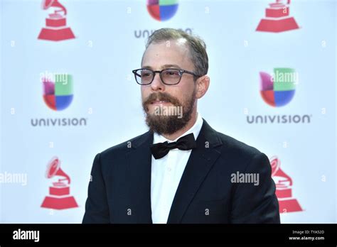 Josh Gudwin Arrives On The Red Carpet For The 19th Annual Latin Grammy
