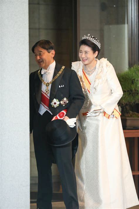 写真・図版（1枚目） 〈雅子さま61歳に〉皇后雅子さま「華麗なるティアラのルール」 なぜ大統領を招いた宮中晩餐会で、宝冠は輝かなかったのか