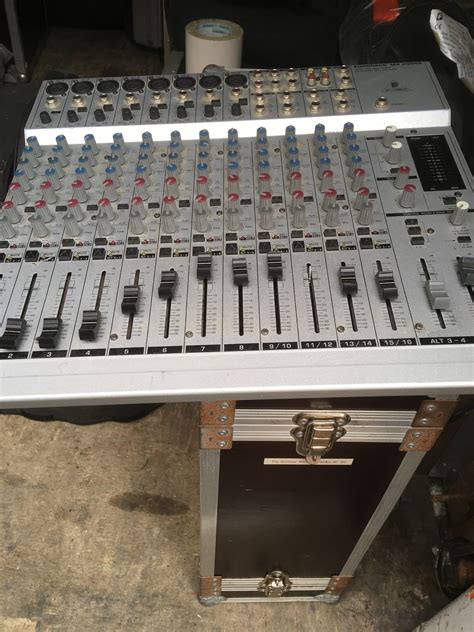 Eurorack MX2004A Behringer Eurorack MX2004A Audiofanzine