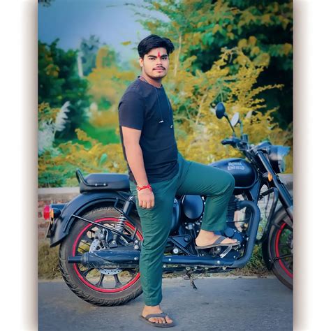 Ayush Verma Ayushverma335 • Instagram Photos And Videos