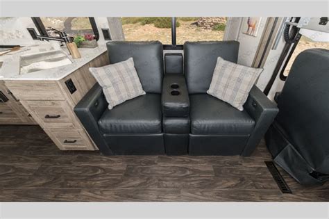 New 2024 Winnebago Vista Npf Limited Edition 29np Motor Home Class A At