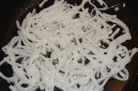 【爆速大量消費】大根が「もはやスナック菓子」とはいかに⁉6分で完成「ザクザク無限大根」の食感最強説 『あたらしい日日』 こんな時代のニュー