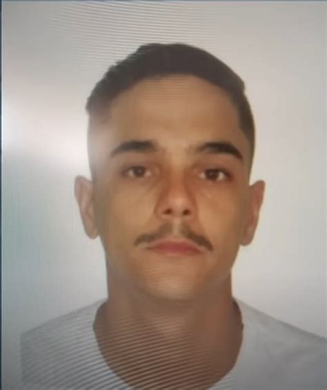 Homem que arrastou e matou frentista resistiu à prisão por 2h vídeo