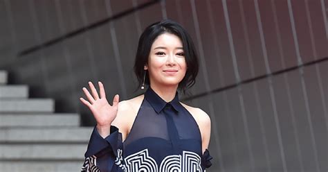 배우 지안 고혹적인 미소 포토