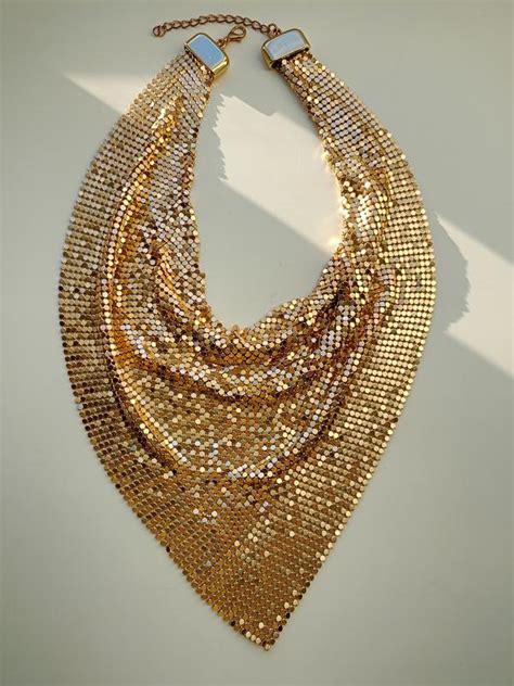 Золоте кольчику — ціна 400 грн у каталозі Кольє і намиста Купити аксесуари за доступною ціною на