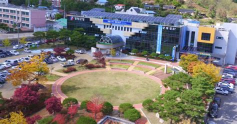 영양군·국립생태원 야생 조류 유리창 충돌 방지에 나선다