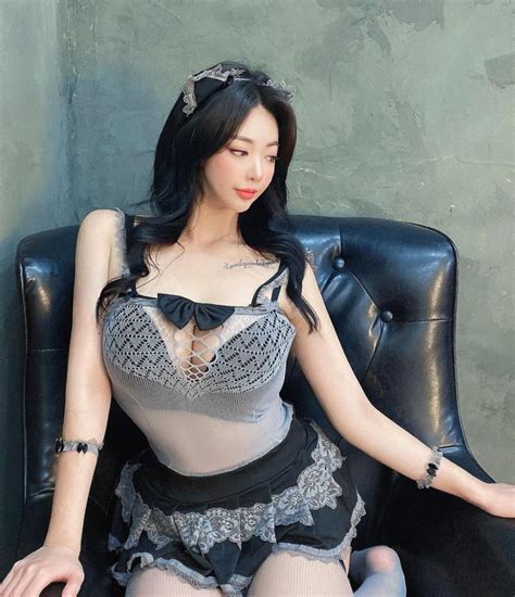여자 가슴 E컵 체감샷
