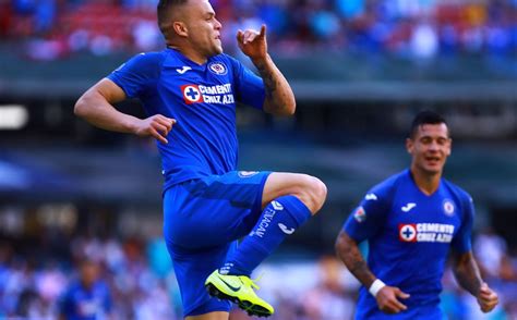 Cruz Azul Jonathan Rodríguez puso el con un gol polémico Mediotiempo