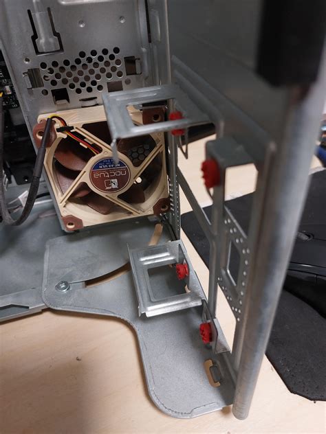 Is This Where Im Supposed To Install The Hdd R Pcmasterrace