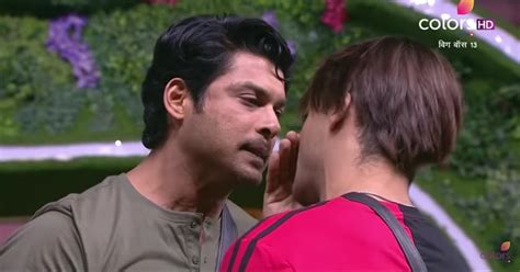 Bigg Boss 13 Asim Riaz And Sidharth Shukla Get Into Ugly Fight All