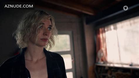 Hannah Ehrlichmann Nude Aznude