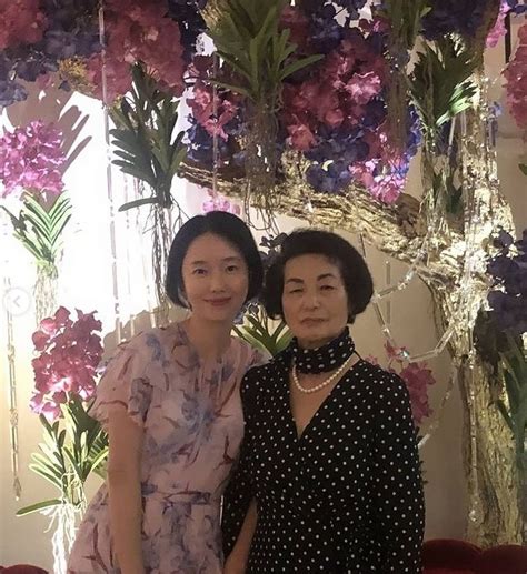 모친상 이정현 벌써 그리운 어머니 천국서 마음껏 날아다니세요 Snsfeed 제휴콘텐츠 제공 실시간 핫이슈