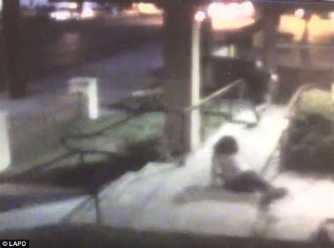 Video Shows Woman Trying To Fight Off Sex Attacker In La Daily Mail