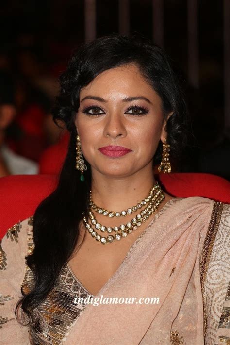 Pooja Kumar Actress Hd Photosimagespics And Stills