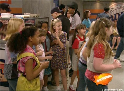 Image Foam Finger 10 Drake And Josh Wiki Fandom Powered By Wikia
