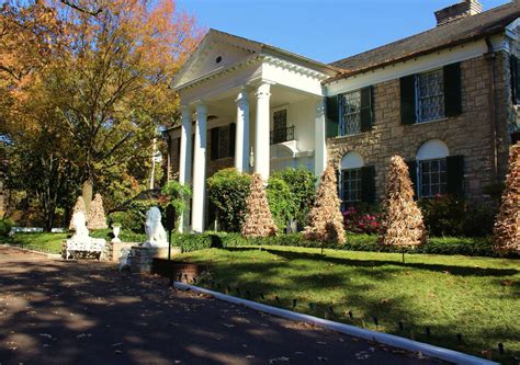 Download Graceland Estate Wallpaper