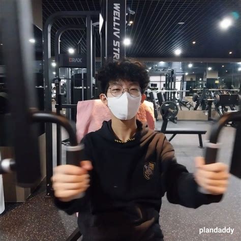 📖 한 달 동안 독서에 몰입한 겨울 그리고 헬스장 첫날 💪 네이버 블로그