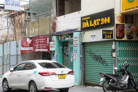 Tphcm Mặt Bằng Kinh Doanh ở Phố Tây Bùi Viện Chưa Thoát Cảnh ế ẩm