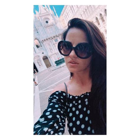 Aite Perroni Beorlegui • Ruj 15 2018 U 1154 Ut Round Sunglass Women Sunglasses Women Maite