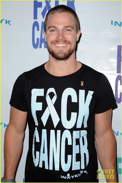 Photo Stephen Amell Fuck Cancer Event With Cousin Robbie 02 Photo
