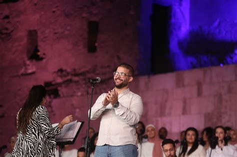 وليد توفيق يتألق في مشاركته الأولى بمهرجان القلعة