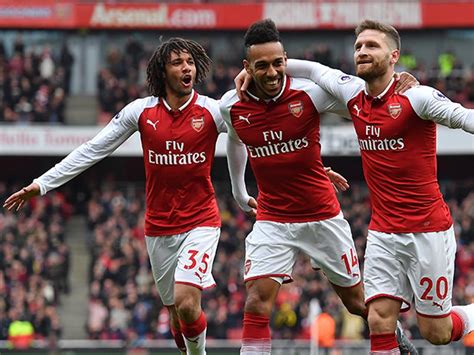 Premier League Arsene Wenger Gets Boost As Arsenal Sink Watford
