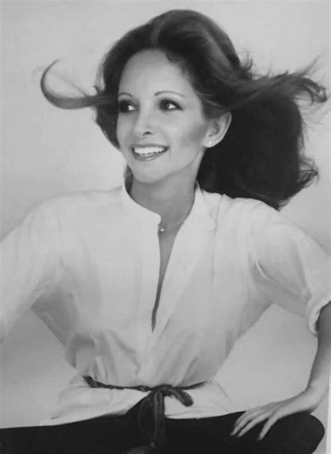 Hot Sexy Rommy Hunt Revson Bikini Pics