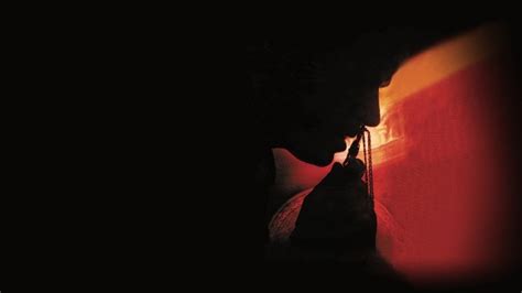El exorcista El comienzo La versión prohibida 2005 ver online