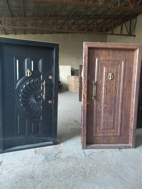 فروش انواع درب ورودی وداخل آپارتمان همراه بانصب در رباط‌کریم