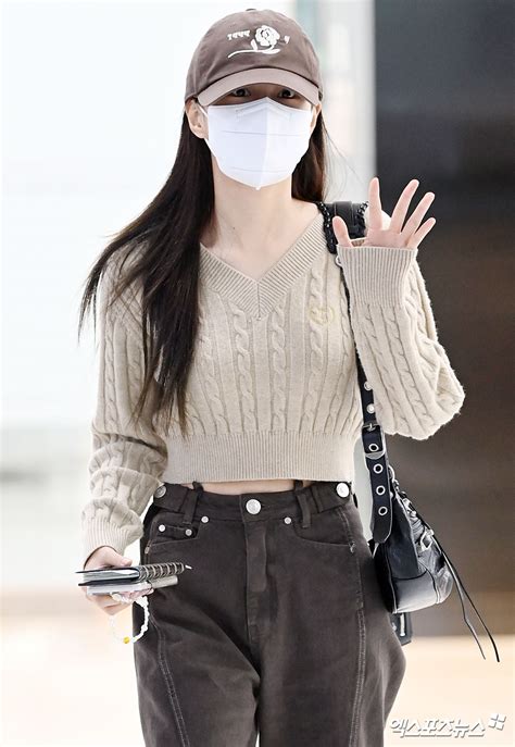 강혜원 미모만큼 예쁜 손 인사[엑s Hd포토] 나무뉴스