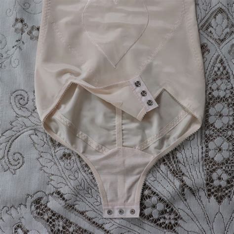 Girdle Beige Crémeuse Nos Triumph Vintage Corselette One Etsy