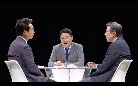 유시민 교육개혁에 대해 말하다 “서울대 학부 모집 말아야”