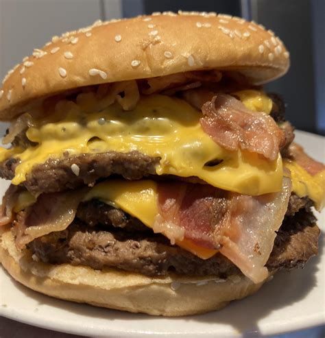 Burger King Bacon Cheeseburger What To Order At Burger King According