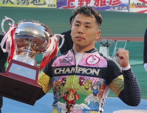 清水裕友が番手のまくりの取鳥雄吾を差し切って防府記念6連覇！【周防国府杯争奪戦in玉野】：中日スポーツ・東京中日スポーツ