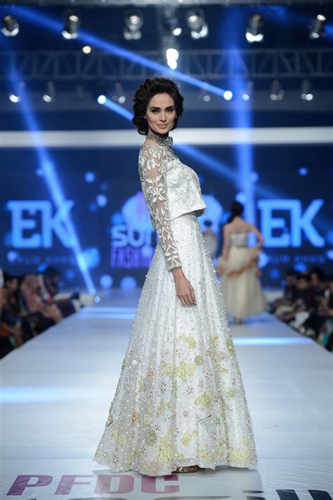 Erum Khan Photography By Faisal Farooqui And His Team At Dragonfly