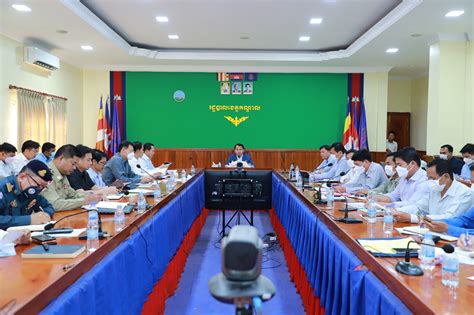 អភិបាលខេត្តកណ្ដាល ដឹកនាំកិច្ចប្រជុំត្រួតពិនិត្យ វឌ្ឍនភា ពការស្រាវជ្រាវ