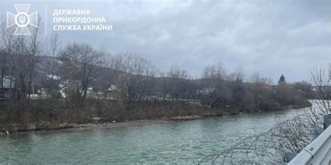 Ухилянти — На Закарпатті зник чоловік після спроби переплисти Тису — новини України Nv