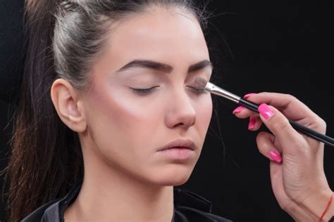 Augen Make Up Anleitung Schminktipps für einen Party Look